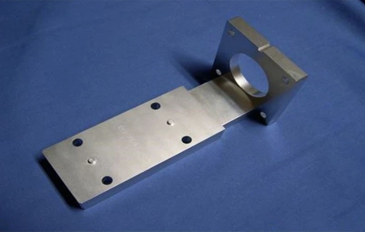 Sheet Metal Part Custom L Bracket